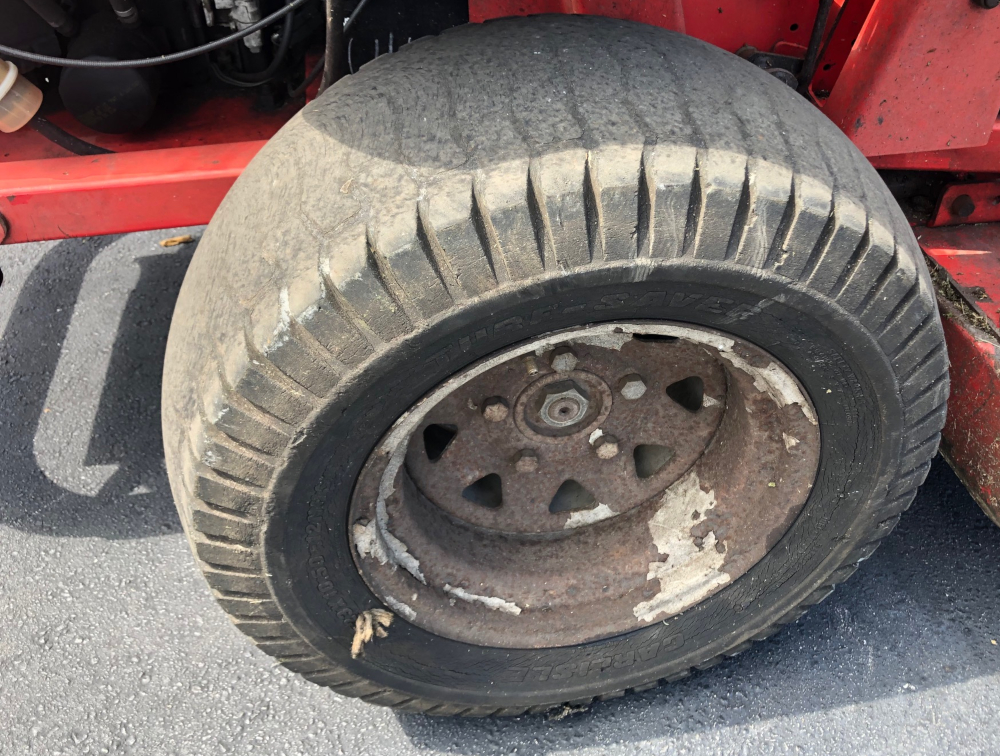 Gravely Riding lawnmower 992018