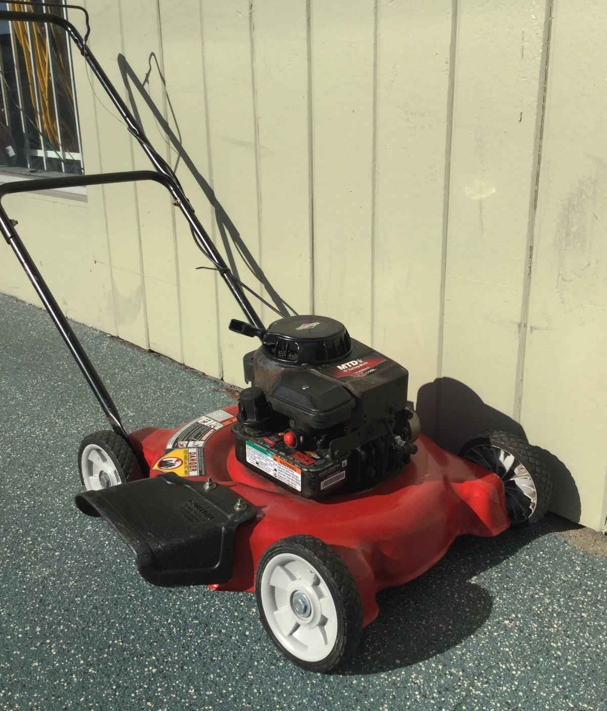 MTD Push lawnmower 11a-020l706